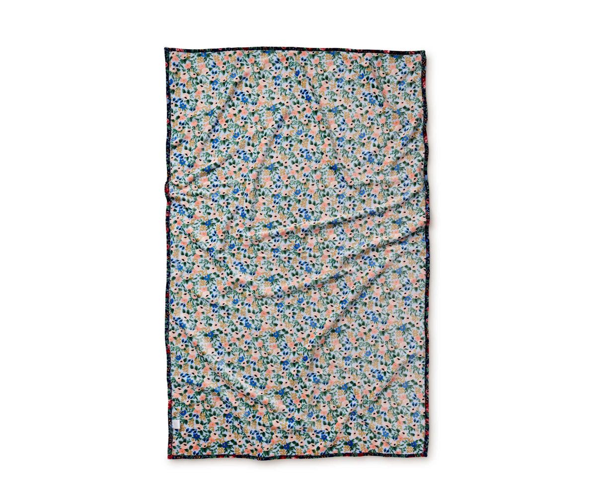 Rosa Fleece Blanket – Khanh